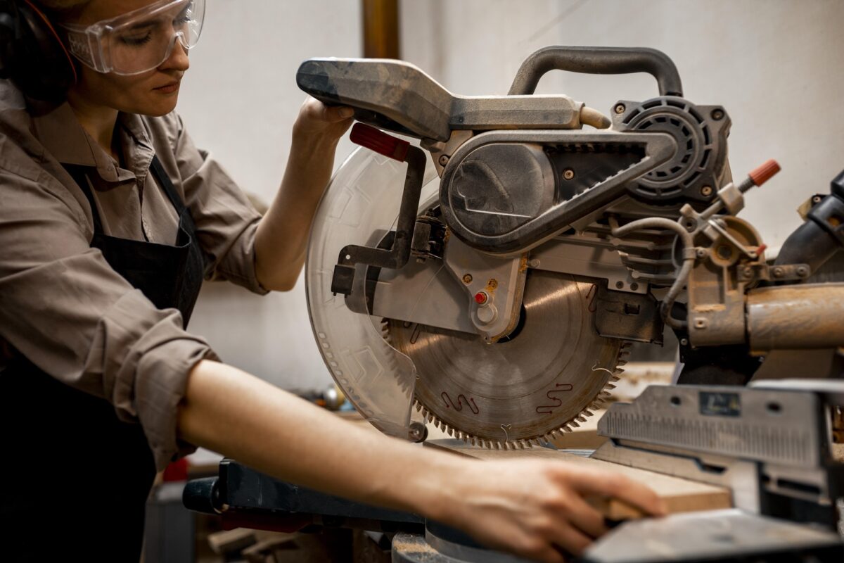 Upcycling Metal: Turning Scrap into Functional Art – Woodstruct ...